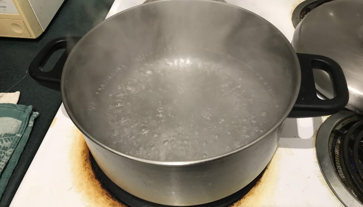 Does Boiling Guitar Strings Really Work? [Full Guide] – Traveling Guitarist