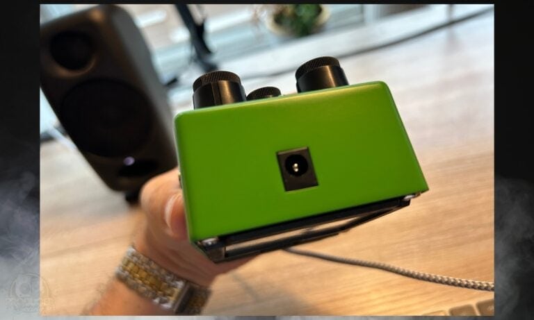 How to Use The Ibanez TS9 Tube Screamer + (5 Cool Settings) – Traveling ...